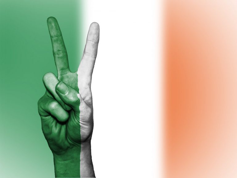 Flag of Ireland: Facts and Symbolism of the Irish Flag (2023) - Ireland ...